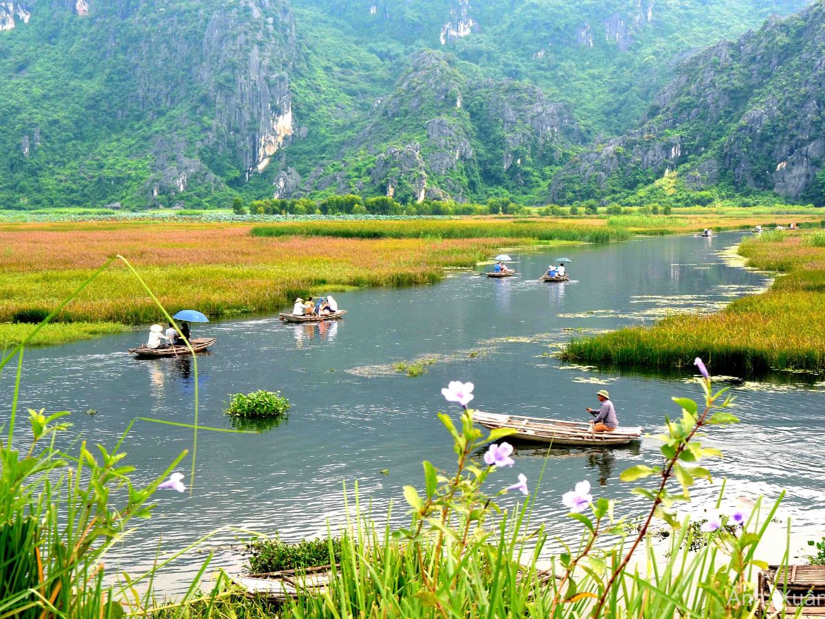 Đầm Vân Long Ninh Bình vịnh không sóng từng có trong phim bom tấn