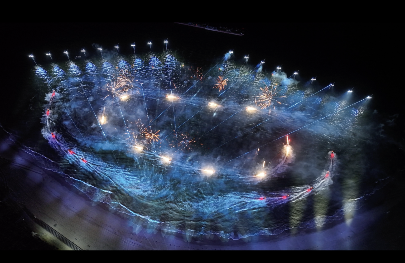 Show diễn tại Cát Bà đạt kỷ lục chưa từng có tiền lệ của Guinness thế ...