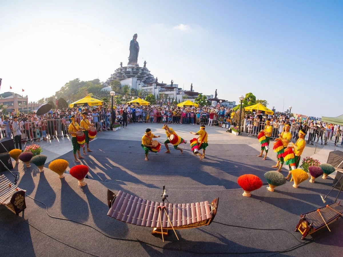 Tay Ninh Travel Expenses during Tet: How much should you budget?